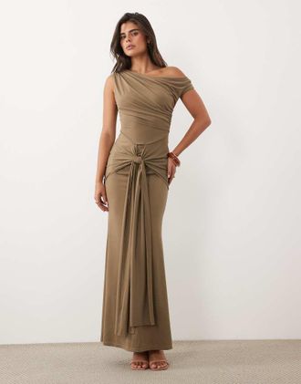 Tfnc robe longue pr&egrave;s du corps asym&eacute;trique avec d&eacute;tail nou&eacute; drap&eacute; en moka fonc&eacute;-Marron
