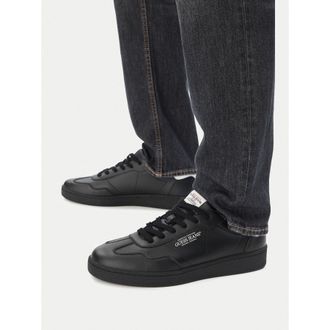 Guess Sneakers Guess Jeans CWBEO-LUNARI-03 WE Schwarz