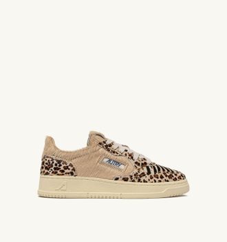 Autry BASKETS MEDALIST LOW EFFET PONEY ZEBRE LEOPARD ET IVOIRE