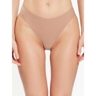 Chantelle Stringtanga Soft Stretch C26490 Braun