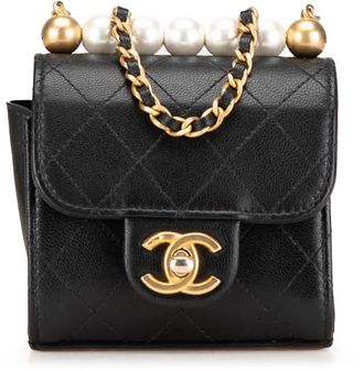 Chanel Hobo Bags - Mini Goatskin Chic Pearls Clutch On Chain - Gr. unisize - in Schwarz - f&uuml;r Damen