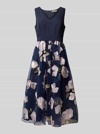 Christian Berg Cocktail Knielanges Cocktailkleid mit V-Ausschnitt