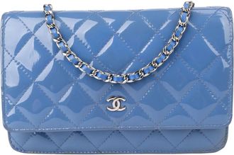Chanel Crossbody Bags - Chanel Quilted Patent Leather Wallet On Chain Cros - Gr. unisize - in Blau - f&uuml;r Damen