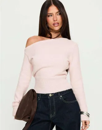 Princess Polly Seleby pull &agrave; effet laine duveteux asym&eacute;trique &agrave; &eacute;paule unique cintr&eacute; &agrave; la taille rose clair