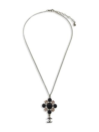 Chanel collier CC à pendentif logo - Argent