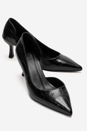 Prologue Arel Spitzer Pumps
