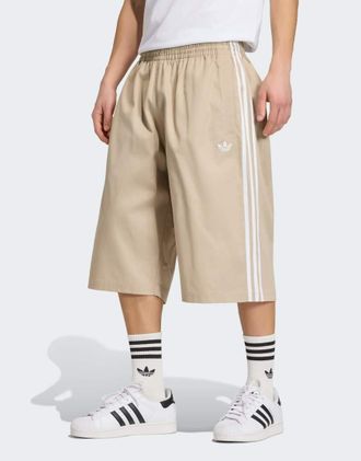 adidas Originals Adicolor SST Shorts aus Baumwoll-Twill in Khaki-Neutral