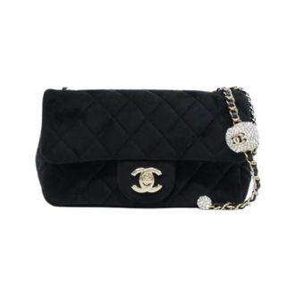Chanel Sac bandouli&egrave;re en velours pr&eacute;-poss&eacute;d&eacute; - Femme - Pre-owned - Noir - Taille: ONE Size