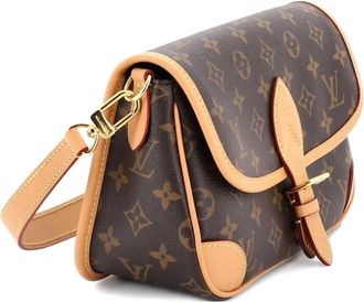 Louis Vuitton Diane NM Handbag Monogram Canvas crossbody bag - Braun