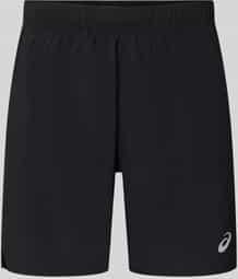 Asics Shorts mit elastischem Bund und Logo