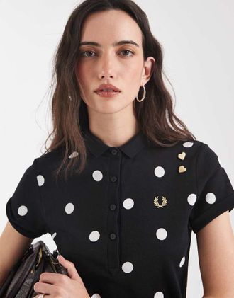 Fred Perry x Amy Winehouse polo &agrave; pois noir et blanc