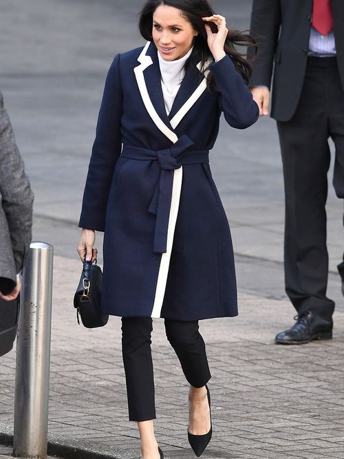 look Meghan Markle en pantalon