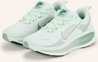 Nike Laufschuhe Vomero 18 gruen