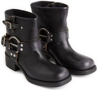 Miu Miu Lederstiefeletten in Schwarz