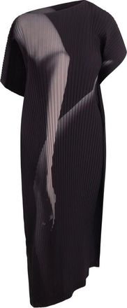 Issey Miyake Robe pliss&eacute;e asym&eacute;trique - Femme - Robes - Noir - Taille: 40 FR