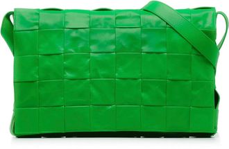 Bottega Veneta Hobo Bags - Maxi Paper Calfskin Intrecciato Cassette Crossbody - Gr. unisize - in Gr&uuml;n - f&uuml;r Damen