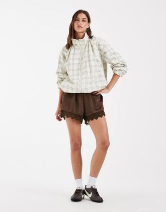 Asos Veste de surv&ecirc;tement oversize &agrave; carreaux avec ourlet boule - Cr&egrave;me/noir-Blanc