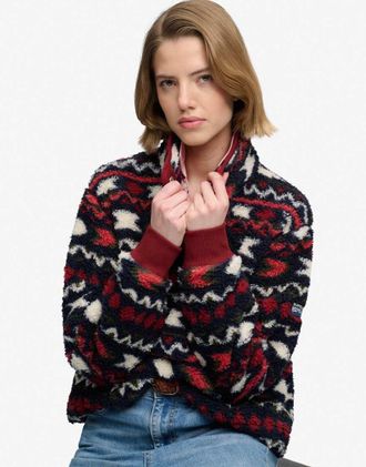 Superdry superweicher bedruckter Teddy-Fleece in burgunderrot mit Mini-Allover-Print-Schwarz