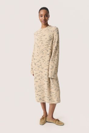 Soaked In Luxury Kleid SLLiora Kleid Lockere Passform beige