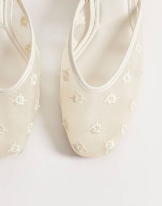 Aldo Aldo - Eliaa - Schuhe in Wei&szlig; aus Spitze mit Blockabsatz und Kn&ouml;chelriemen