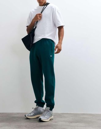 adidas Originals jogger essentiel &agrave; bas resserr&eacute;s en vert