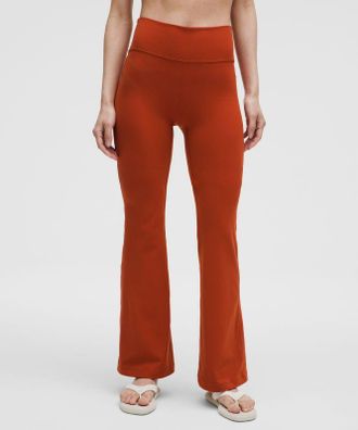 lululemon Pantalon Groove évasé taille haute en Nulu Standard pour Femmes - Orange - Taille 10