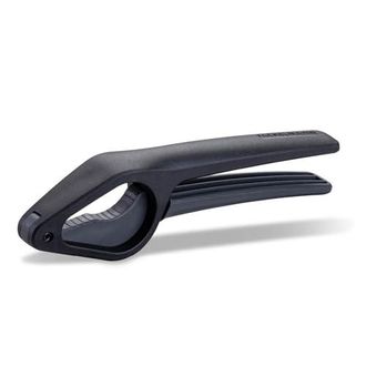 Fackelmann Statement Casse-noix en aluminium - Casse-noisettes &eacute;l&eacute;gant compatible avec presque toutes les noix - Convient pour les noix, les noisettes, etc. - En