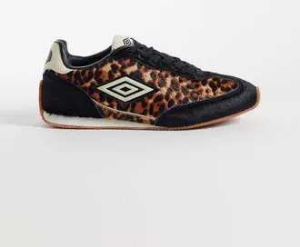 Umbro Gorton sneaker en daim noir et imprim&eacute; l&eacute;opard