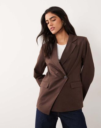 Vila asymmetrischer Blazer-Zweiteiler in Schokobraun