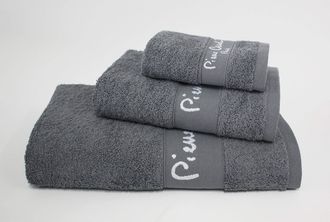 Pierre Cardin Set mit 3 Handtüchern mit Logo, Schminktisch, Waschbecken und Dusche, Anthrazitgrau