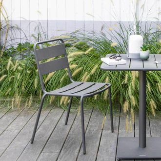 Hesperide Hesperide - Chaise de jardin empilable Phuket graphite en acier trait&eacute; &eacute;poxy - Hesp&eacute;ride