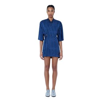 Nike Jersey-Kleid im Laufsteg-Stil - - Sport - Damen - Blau - XS
