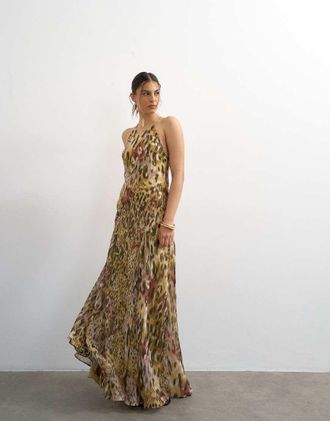 Topshop Robe longue en mousseline &agrave; d&eacute;coupe et dos nageur avec jupe &eacute;vas&eacute;e - Imprim&eacute; animal abstrait-multicolore