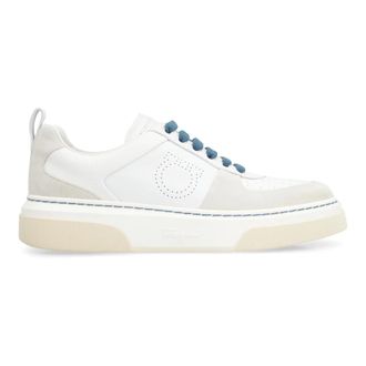 Ferragamo Sneaker mit Wildledereins&auml;tzen - - Shoes - Damen - Wei&szlig; - 36 EU