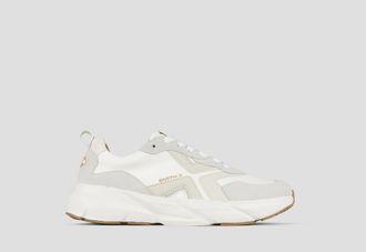 Alexander Smith Horizon Man in white with suede and nylon details