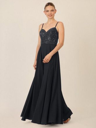 Apart Abendkleid mit Perlenstickerei