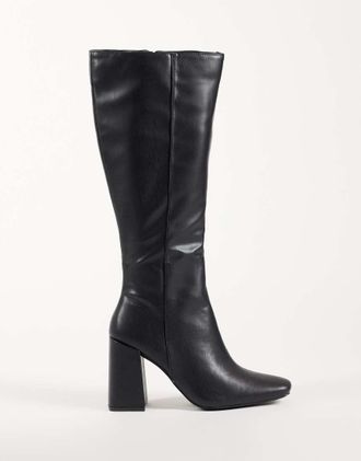 Public Desire Kniehohe Stiefel mit Blockabsatz in Schwarz