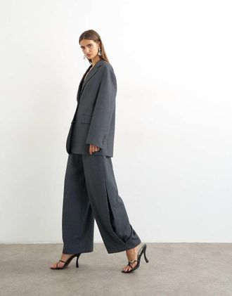 Topshop Pantalon densemble avec plis sur le c&ocirc;t&eacute; - Gris