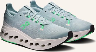 On Laufschuhe Cloudsurfer Max gruen
