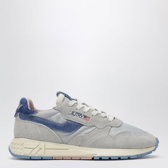 Autry Reelwind Low graue Sneaker mit hellblauem Ponyhaar-Einsatz