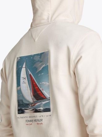 Tommy Hilfiger Kapuzensweatshirt HILFIGER COLOR PHOTO PRT HOODIE mit gro&szlig;em Fotoprint auf dem R&uuml;cken