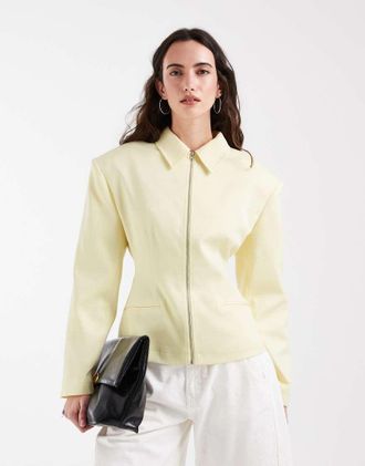 Asos Jacke im Leinen-Look mit Rei&szlig;verschluss und betonter Taille-Gelb