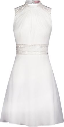 Vera Mont 0131/4825_1040