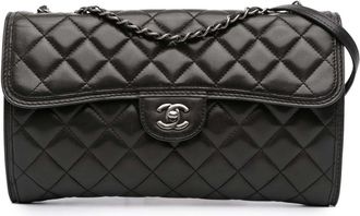Chanel Hobo Bags - Medium Quilted Lambskin Citizen Flap - Gr. unisize - in Schwarz - für Damen