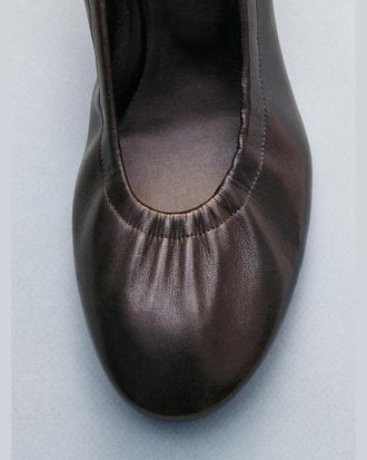 Arket Geraffter Pumps -Beige