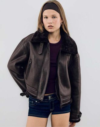 Stradivarius Doubleface-Jacke aus Kunstleder in Braun-Brown
