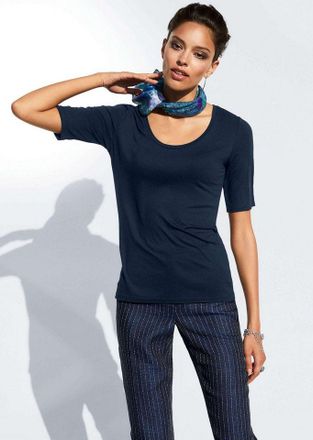 Madeleine Kurzarmshirt Sommerliches Basicshirt mit Rundhalsausschnitt Figurnahes Jerseyshirt mit schmalem Halbarm