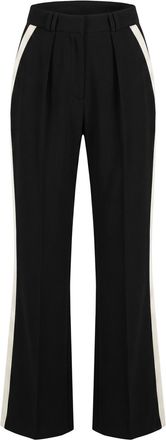 Elisabetta Franchi HOSEN & R&Ouml;CKE - Hosen auf YOOX.COM