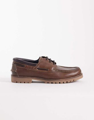 Asos Chaussures bateau en cuir &agrave; semelle crant&eacute;e - Marron-Brown