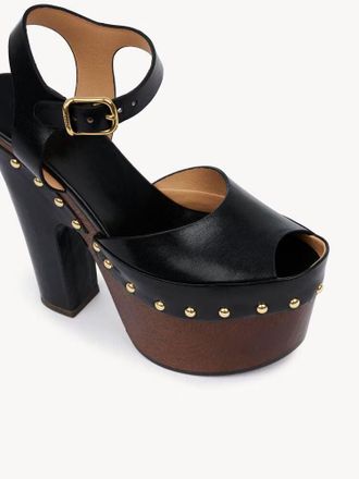 Chlo&eacute; Gold-Studded Suede Platform Heel - Black